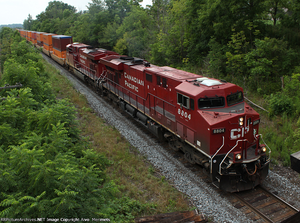CP 142 departs Lobo.